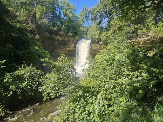 Discover the Natural Beauty of Minnehaha Regional Park in Minneapolis ...