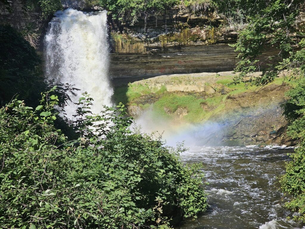 Discover the Natural Beauty of Minnehaha Regional Park in Minneapolis ...